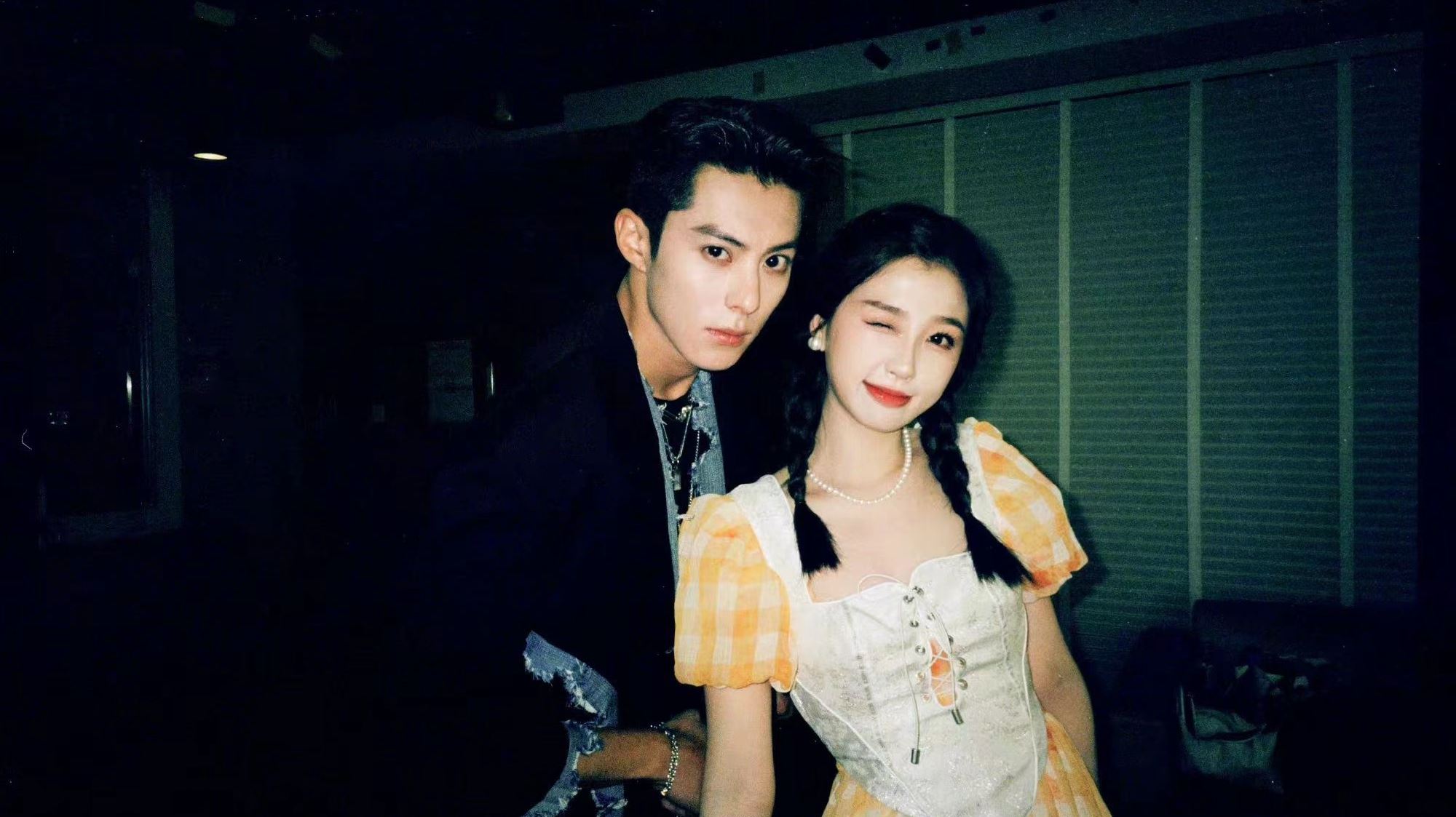 传虞书欣、王鹤棣二搭合作爱情剧《陷入我们的热恋》 | GOXUAN