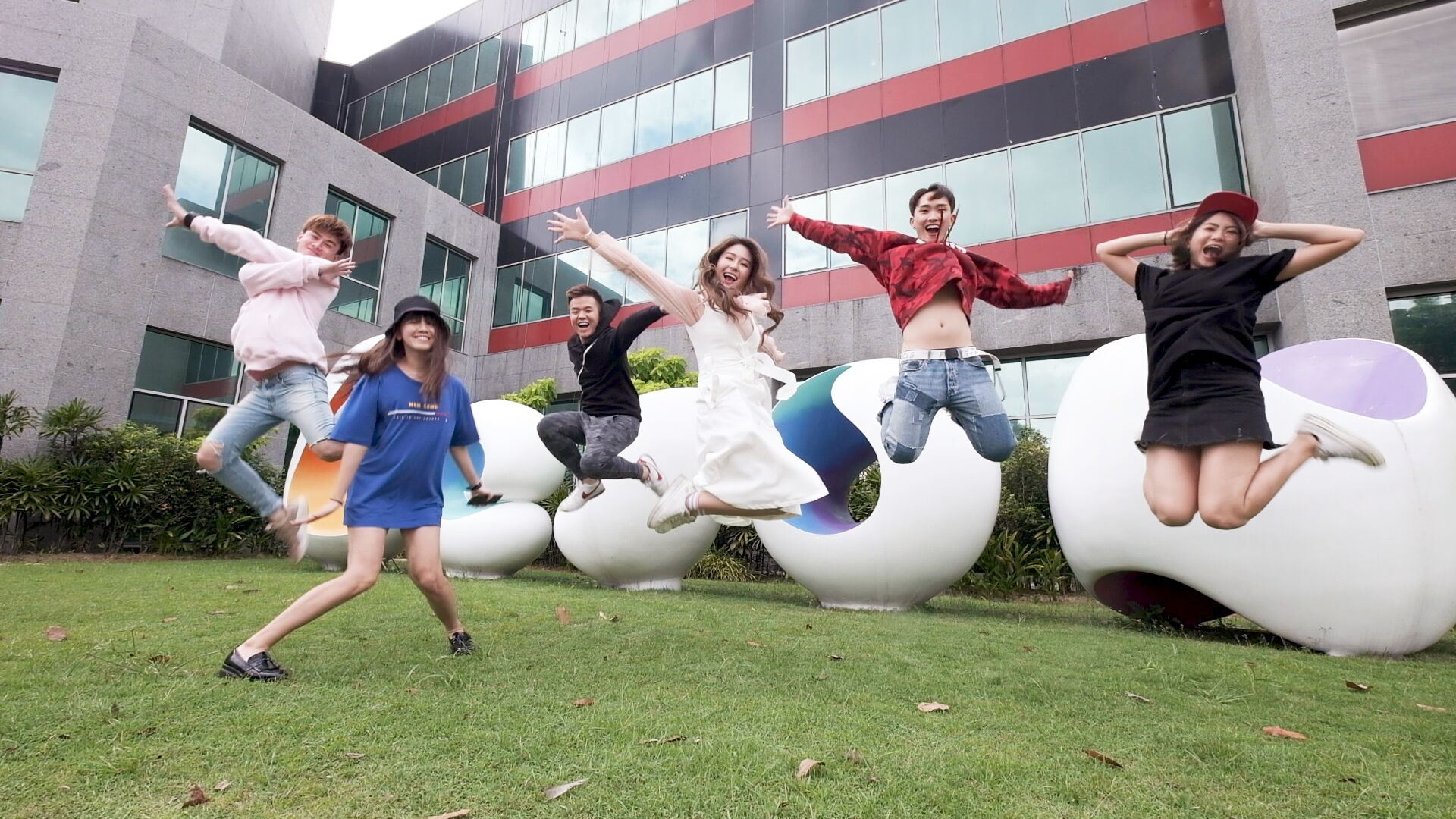 合照也能很FUN！GOXUAN MC教你拍出独特“疯”格的合照！｜GOXUAN | GOXUAN