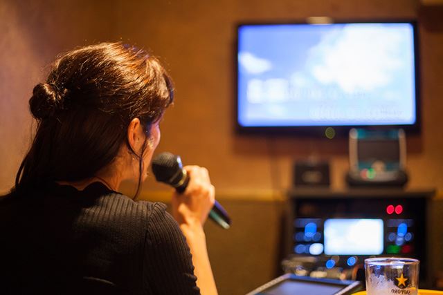 Malaysians Are Finally Allowed To Karaoke Starting 15 July! | HITZ