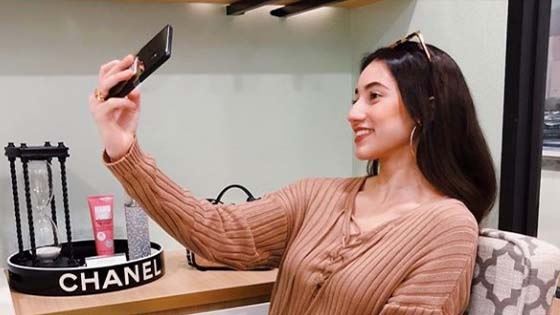 At Just 17, Little Miss Khan Has Already Released Her Own Cosmetics ...