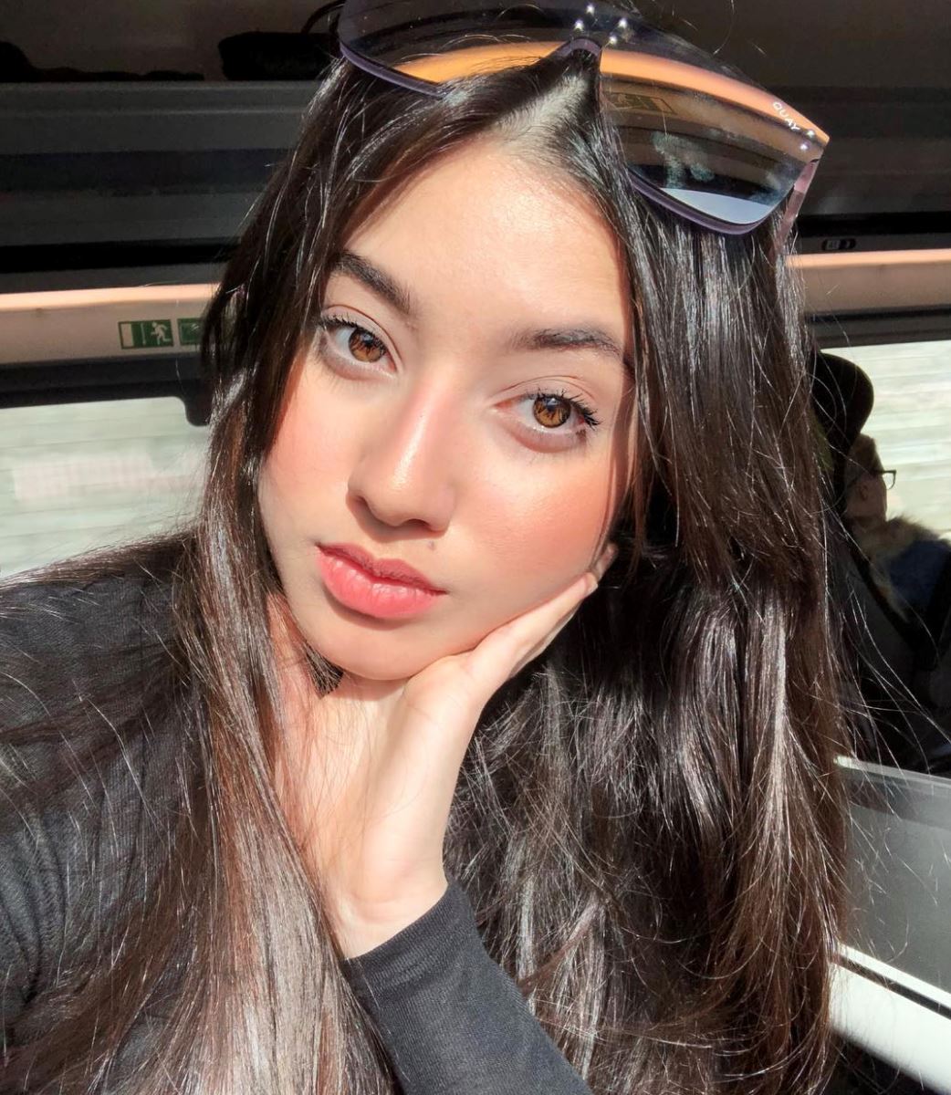 At Just 17, Little Miss Khan Has Already Released Her Own Cosmetics ...