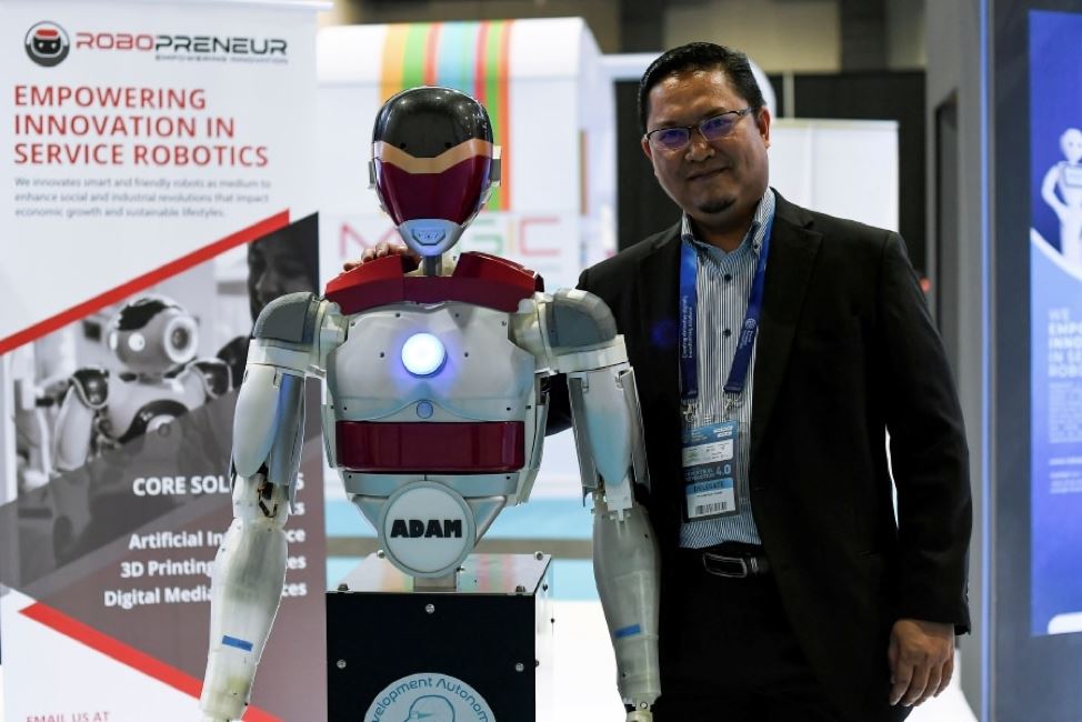 Have You Met ADAM, Malaysia’s Own Humanoid AI Robot? | SYOK
