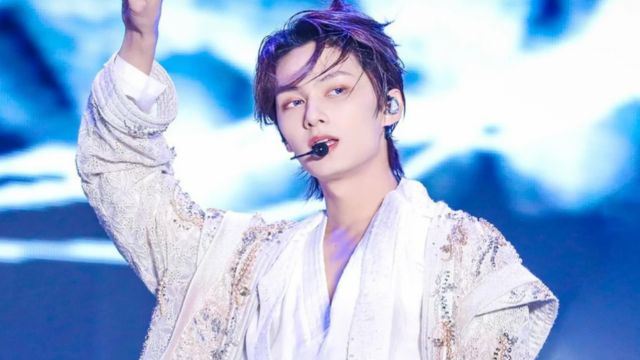CARATs Furious Over SEVENTEEN Jun's Account of Director's Negative ... CARATs Furious Over SEVENTEEN Jun's Account of Director's Negative ...